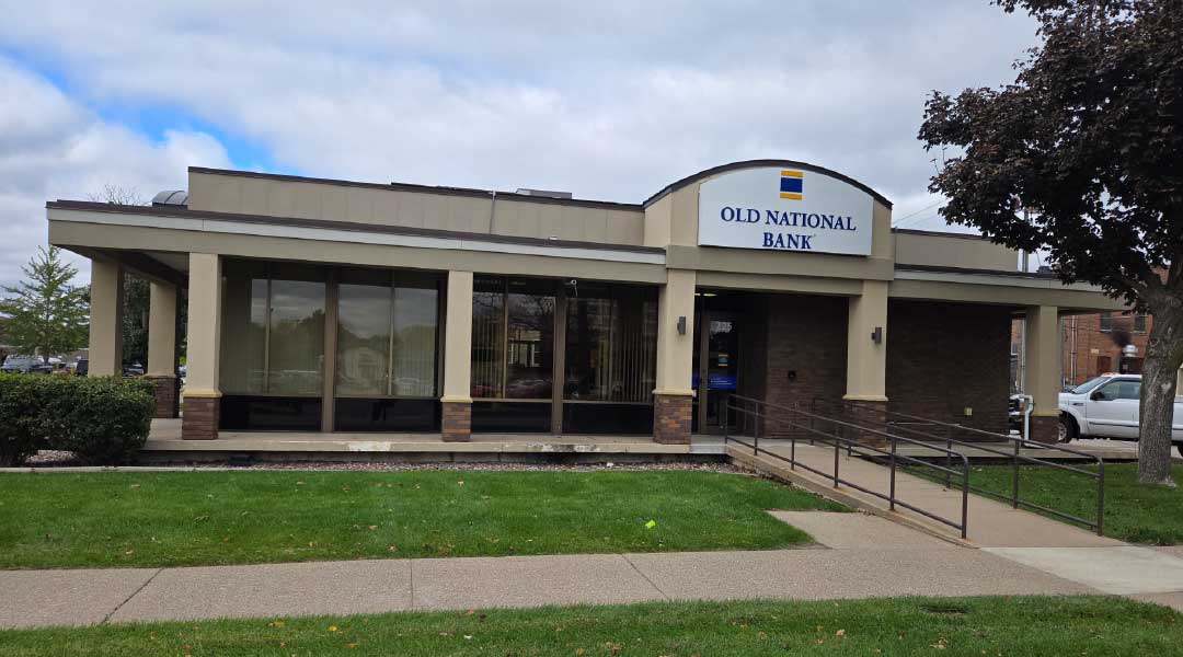 Old National Bank - Winona, MN 55987