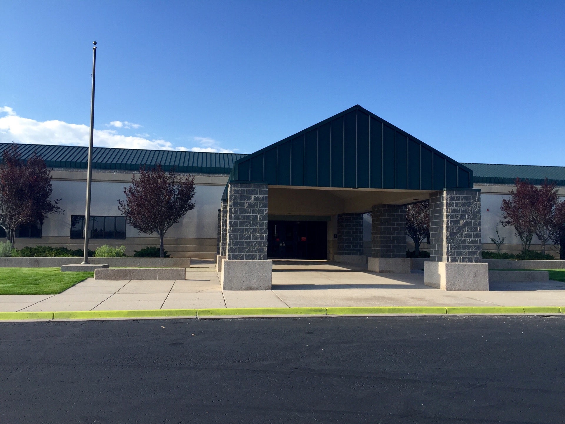 Cedar Middle School 2215 W Royal Hunte Dr, Cedar City, UT 84720 ...