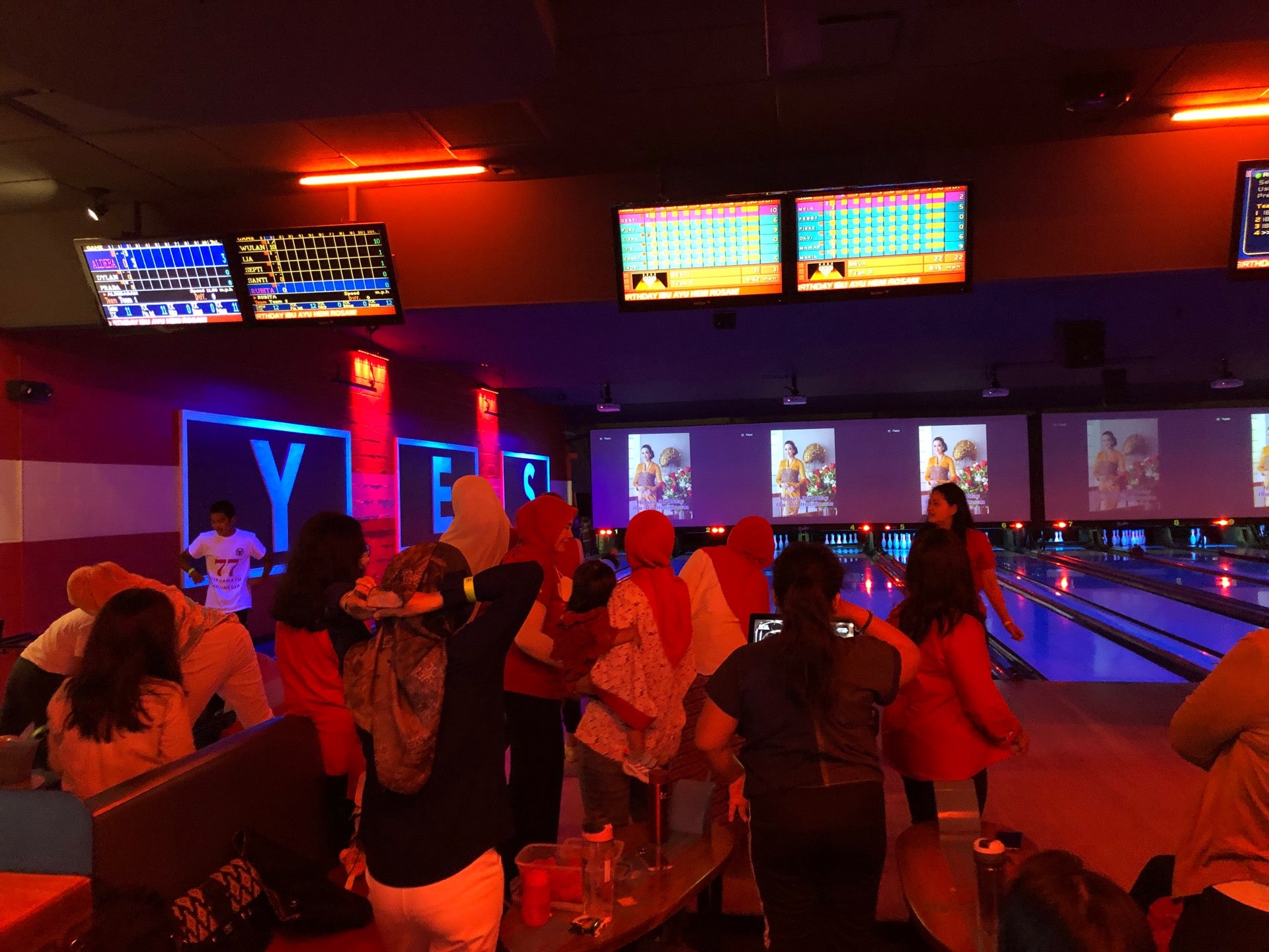 Bowlero - Bethesda, MD 20816