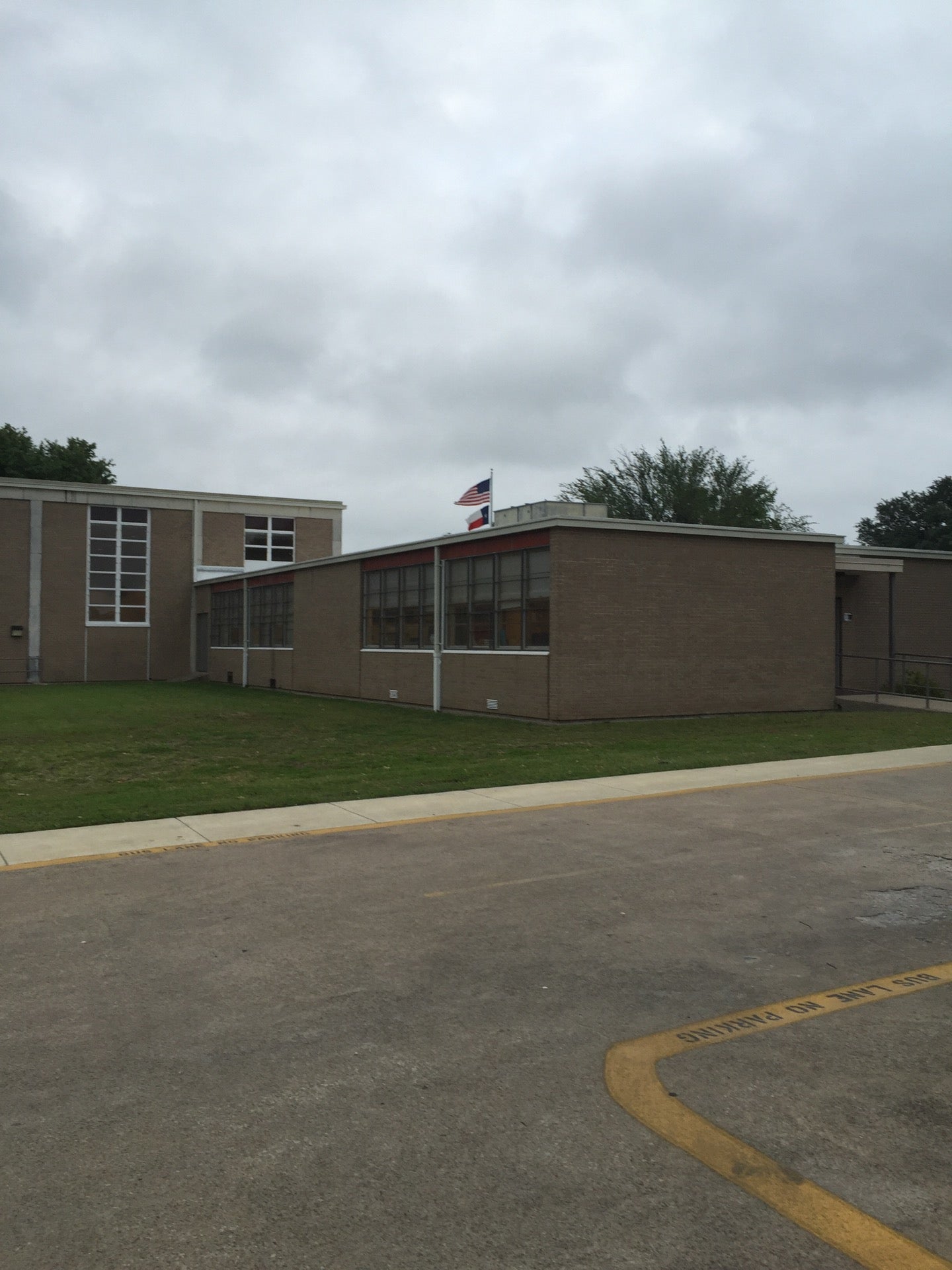 SS Conner Elementary School - Dallas, TX 75228