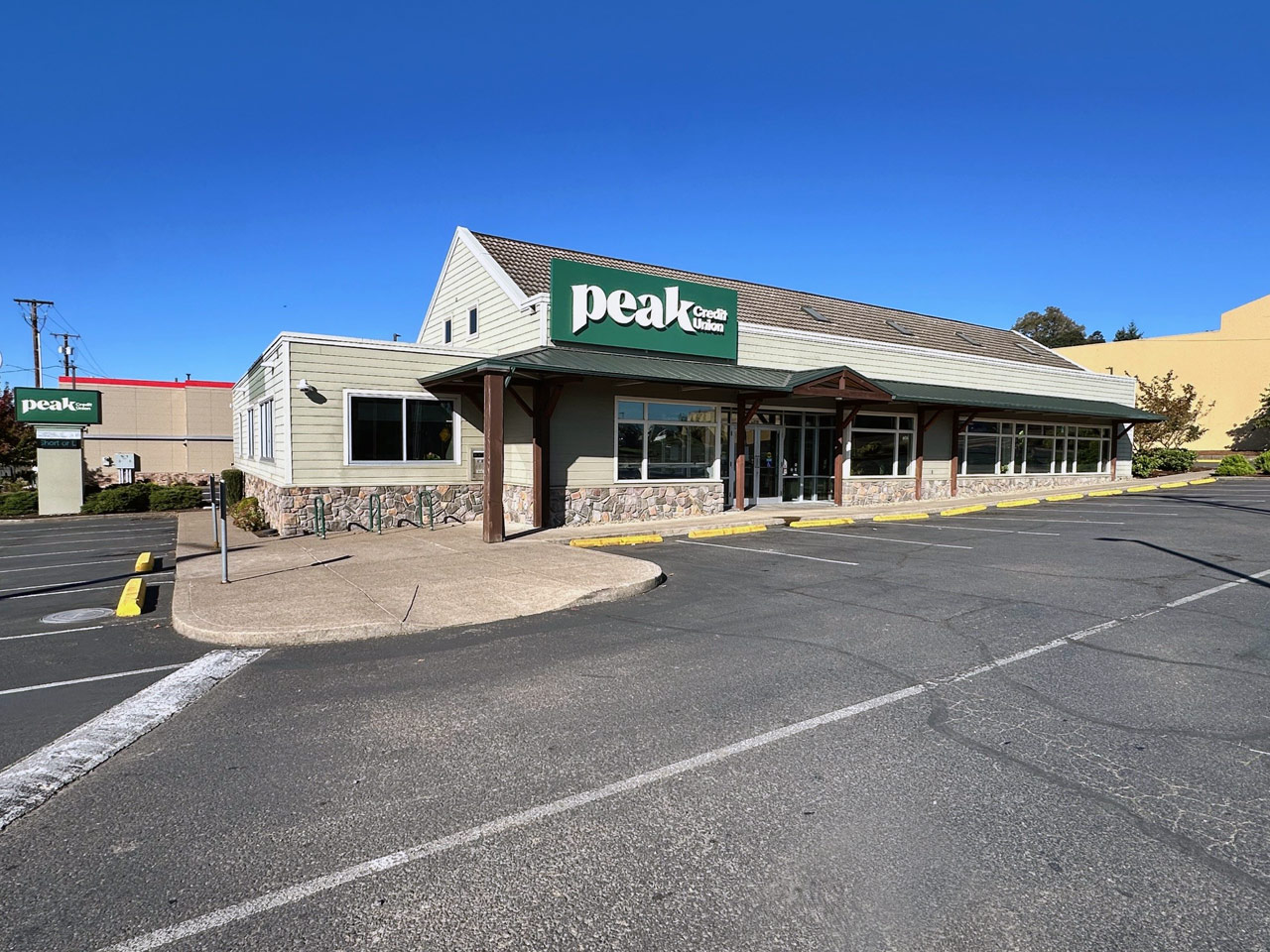 Peak Credit Union - Eugene, OR 97402