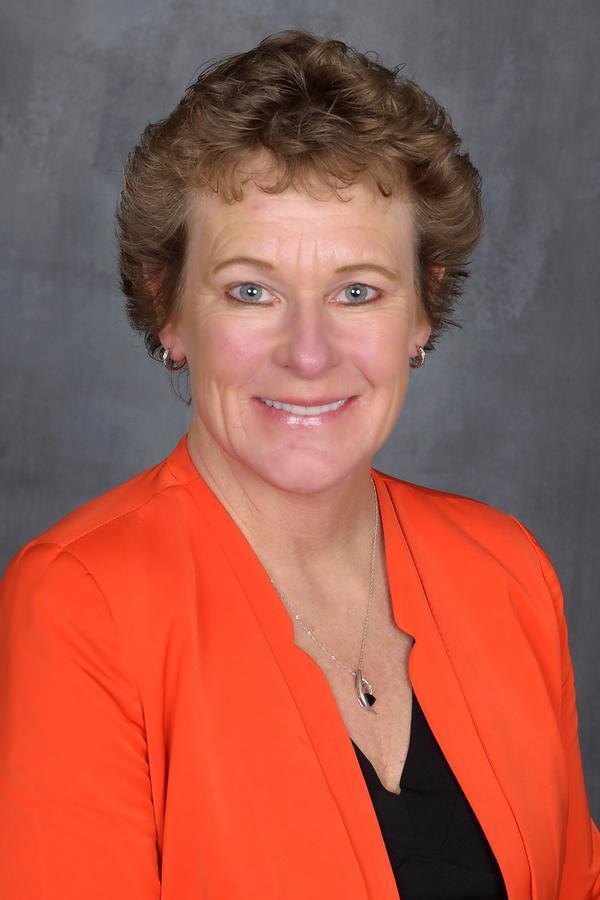 Edward Jones - Financial Advisor: Tracy Gundert, AAMS™ - Sun Prairie ...