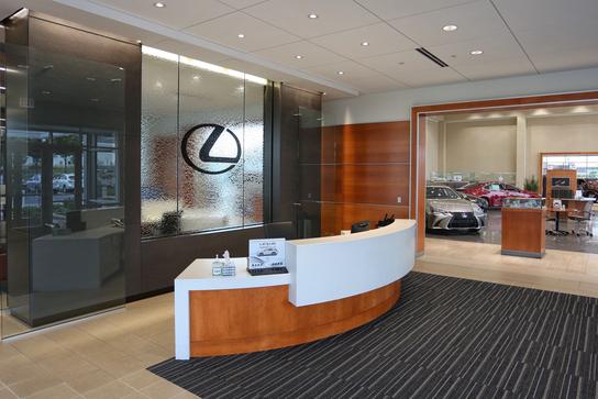 Lexus of Naperville - Naperville, IL 60540