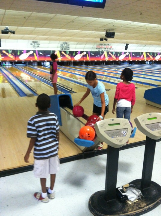 Bowlerama - New Castle, DE 19720