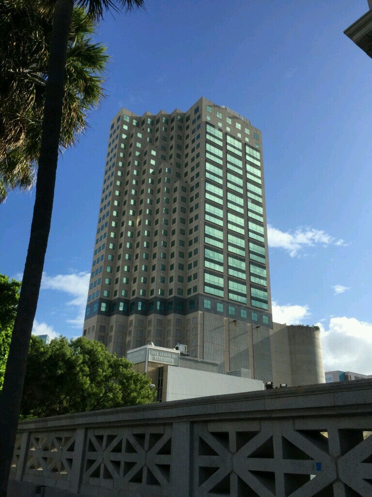 Lawson E Thomas Courthouse Center - Miami, FL 33128