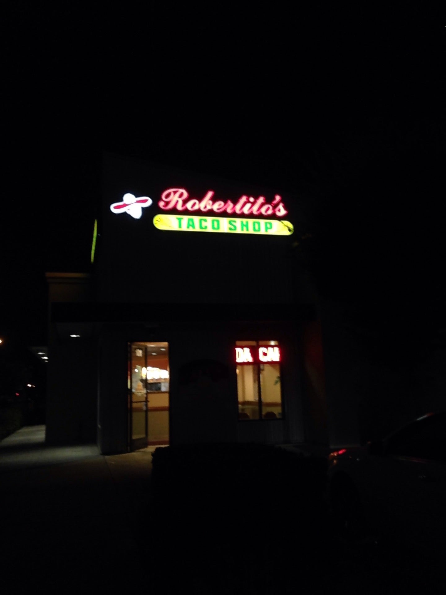 Robertitos Taco Shop - Fresno, CA 93706