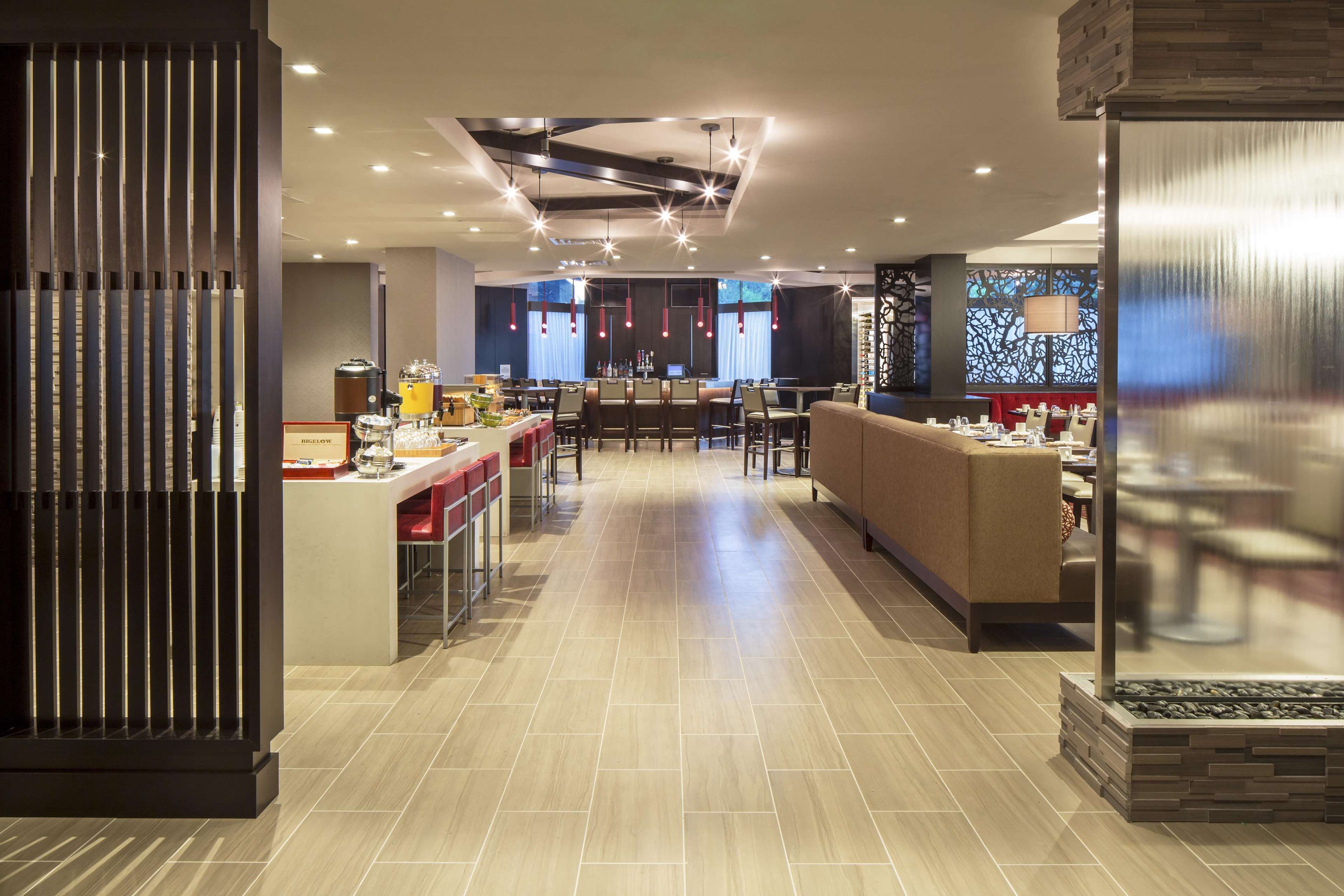 DoubleTree by Hilton Hotel Largo/Washington DC - Largo, MD 20774
